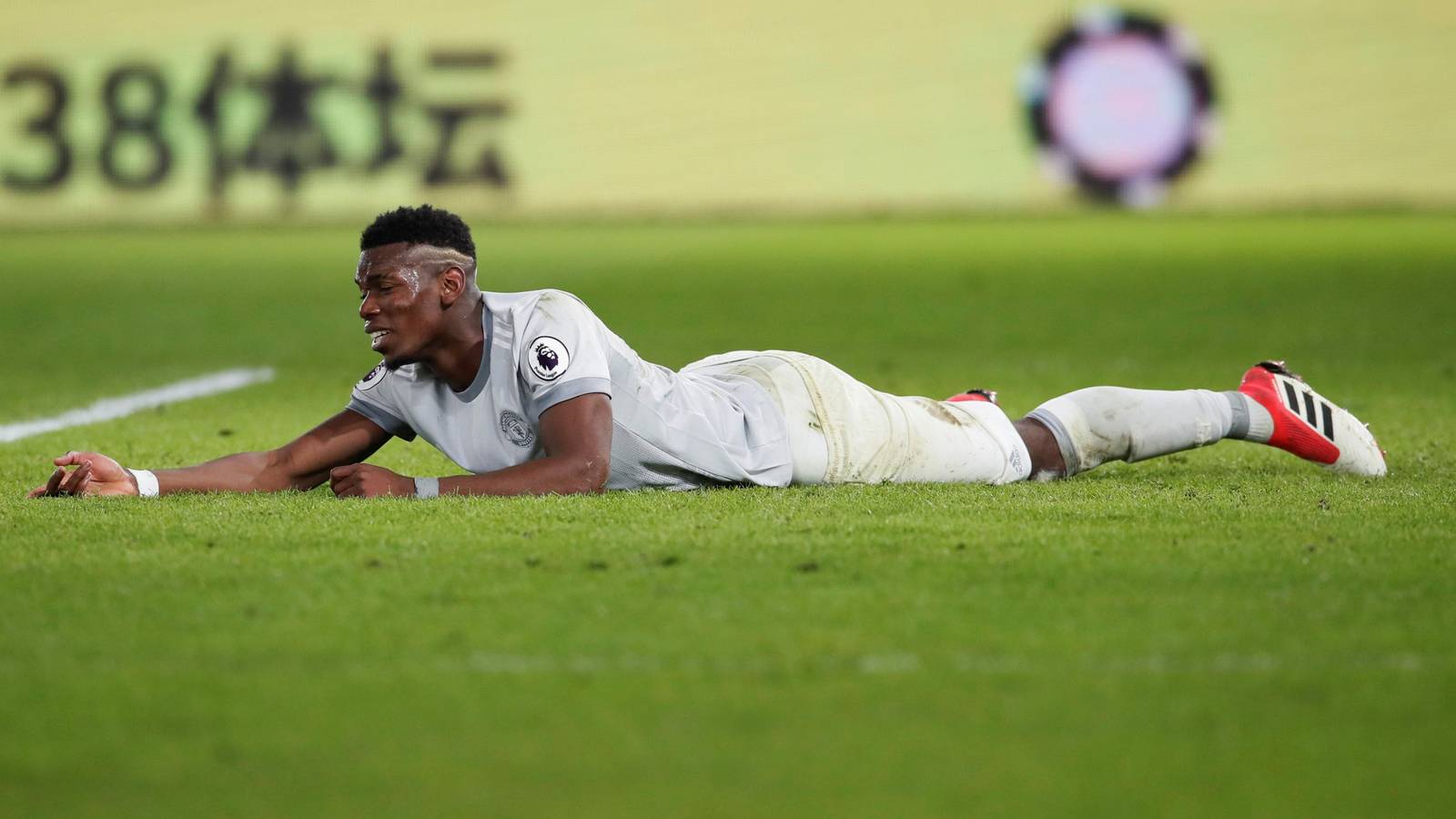 Manchester United fans split on Pogba's performance against Palace
