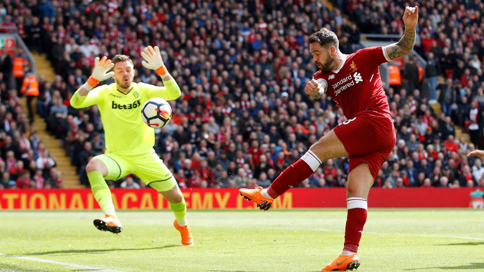 Liverpool fans slam Danny Ings after poor performance vs Stoke City
