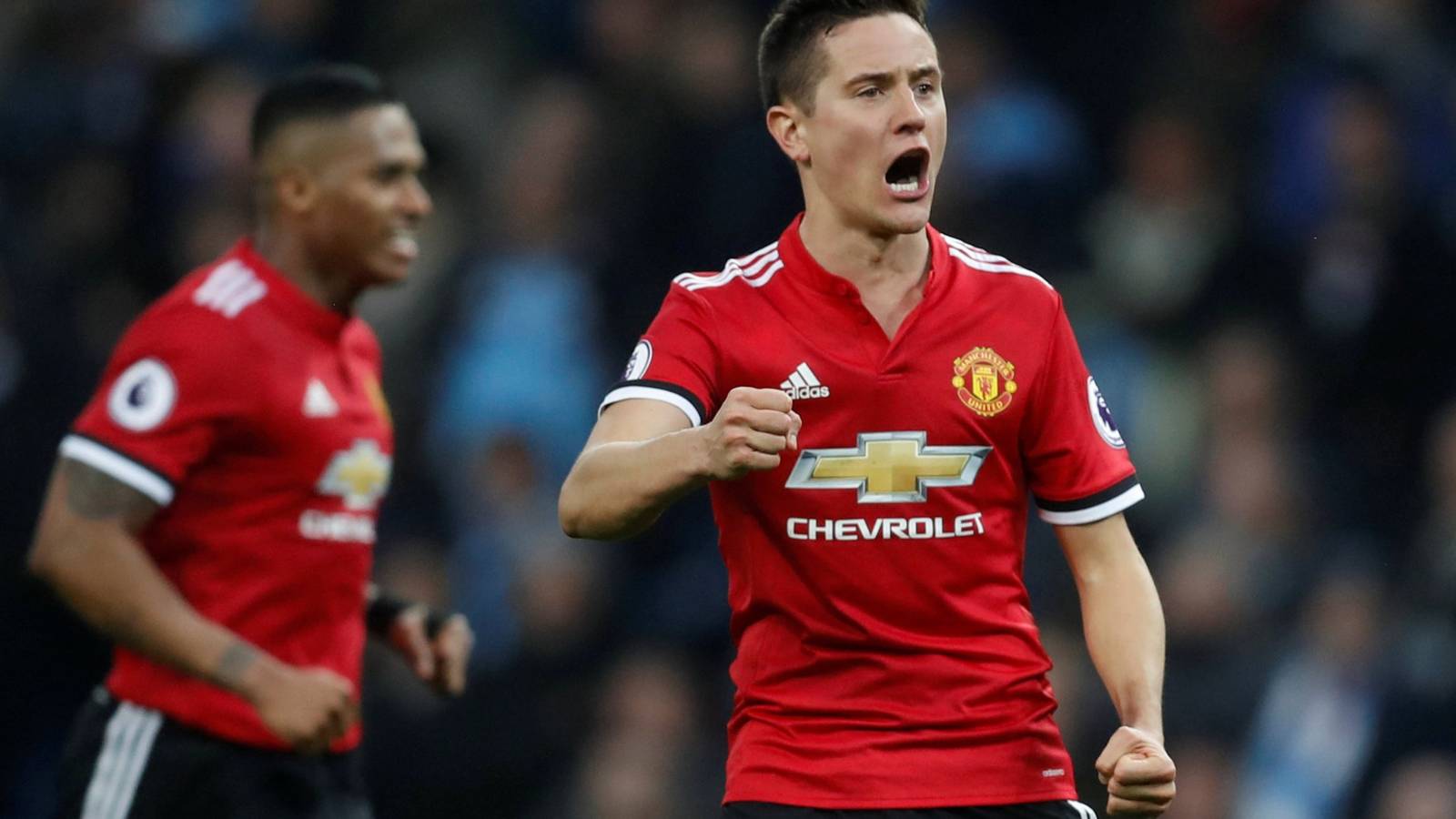 Manchester United fans react as Ander Herrera explains departure