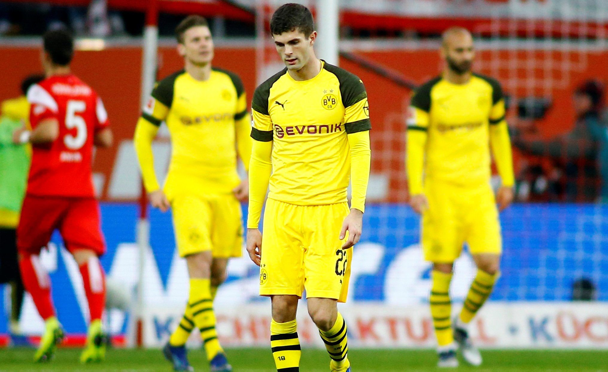 Tottenham fans react as Chelsea complete £58m signing of Christian Pulisic