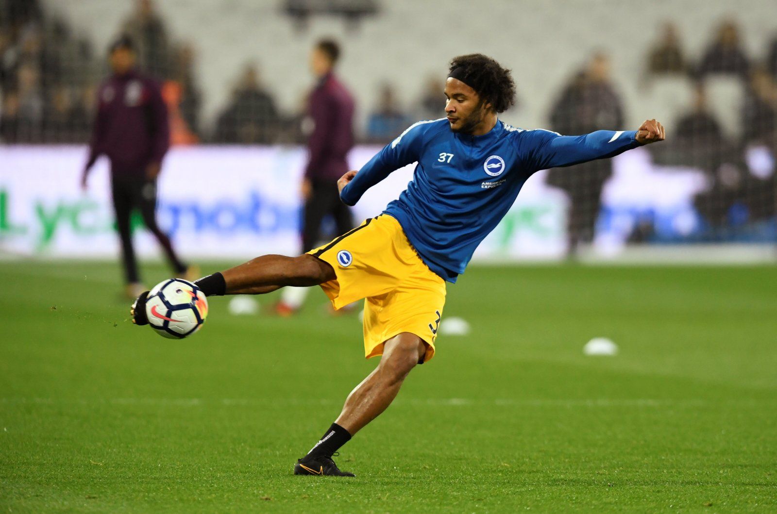 Leeds United: It's now or never for Izzy Brown's Elland Road career