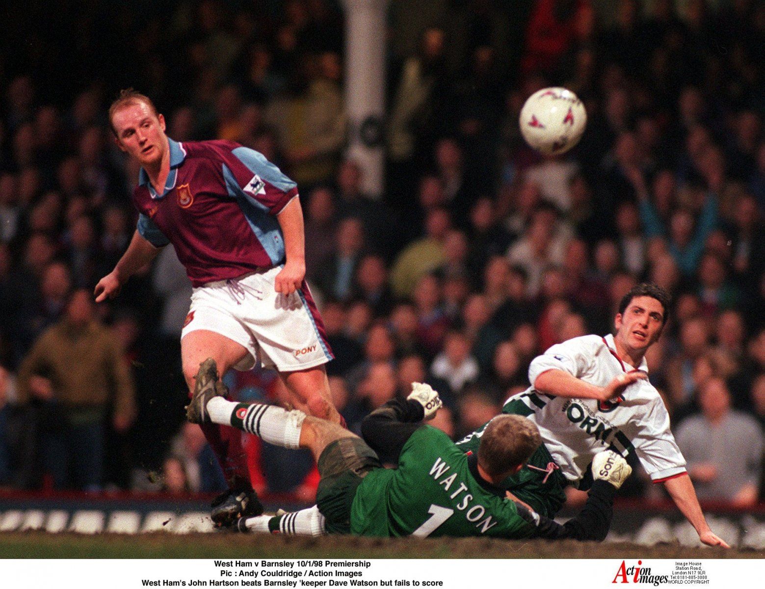 Flashback: John Hartson ditched trophies with Arsenal for West Ham United