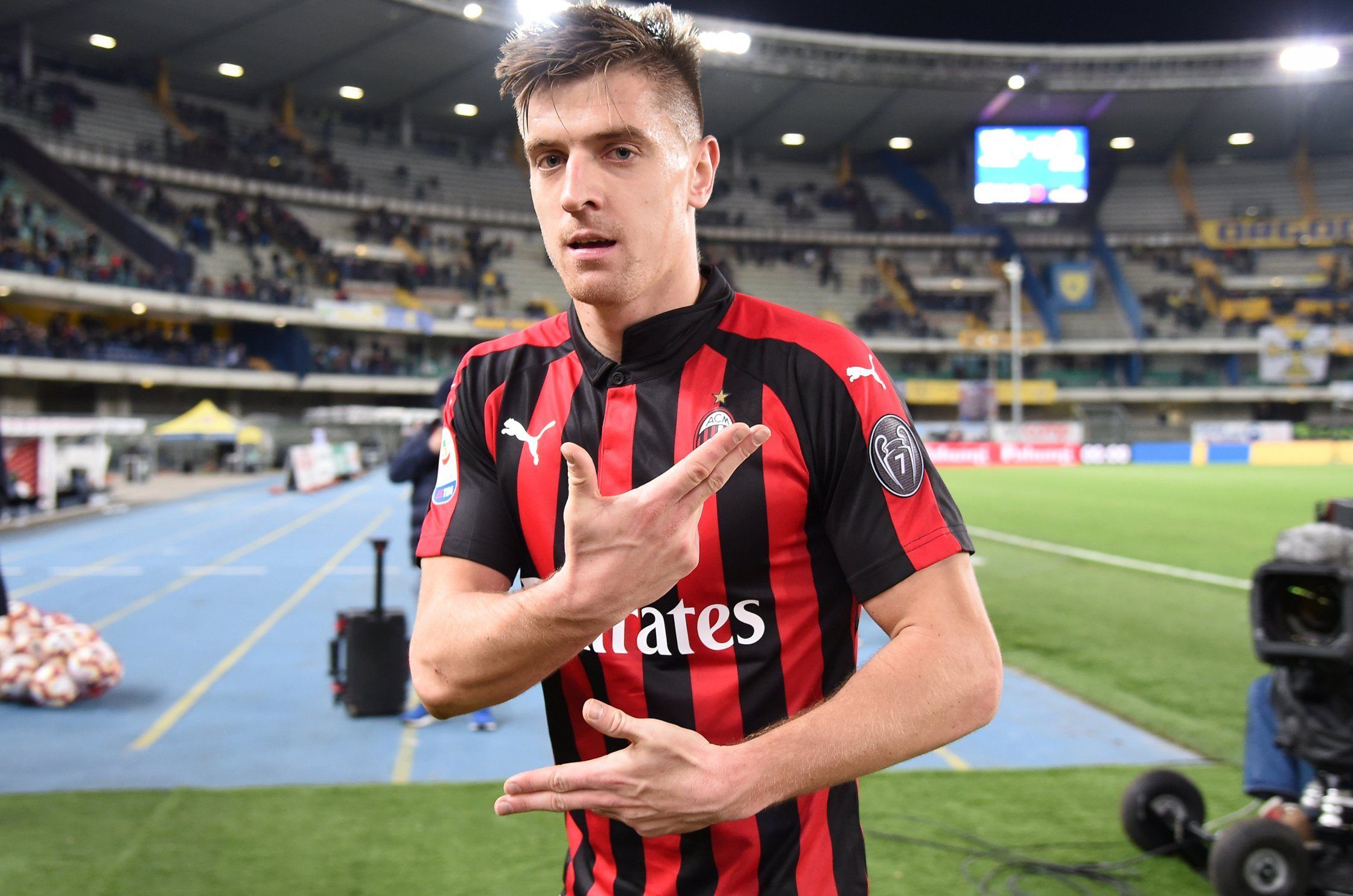 Tottenham fans react to latest Krzysztof Piatek speculation following ...