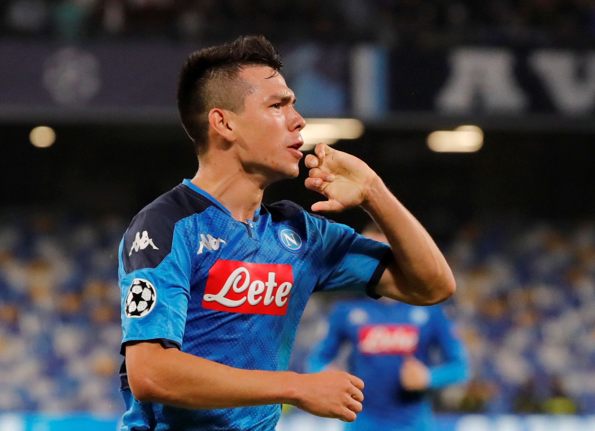 West Ham eye Hirving Lozano