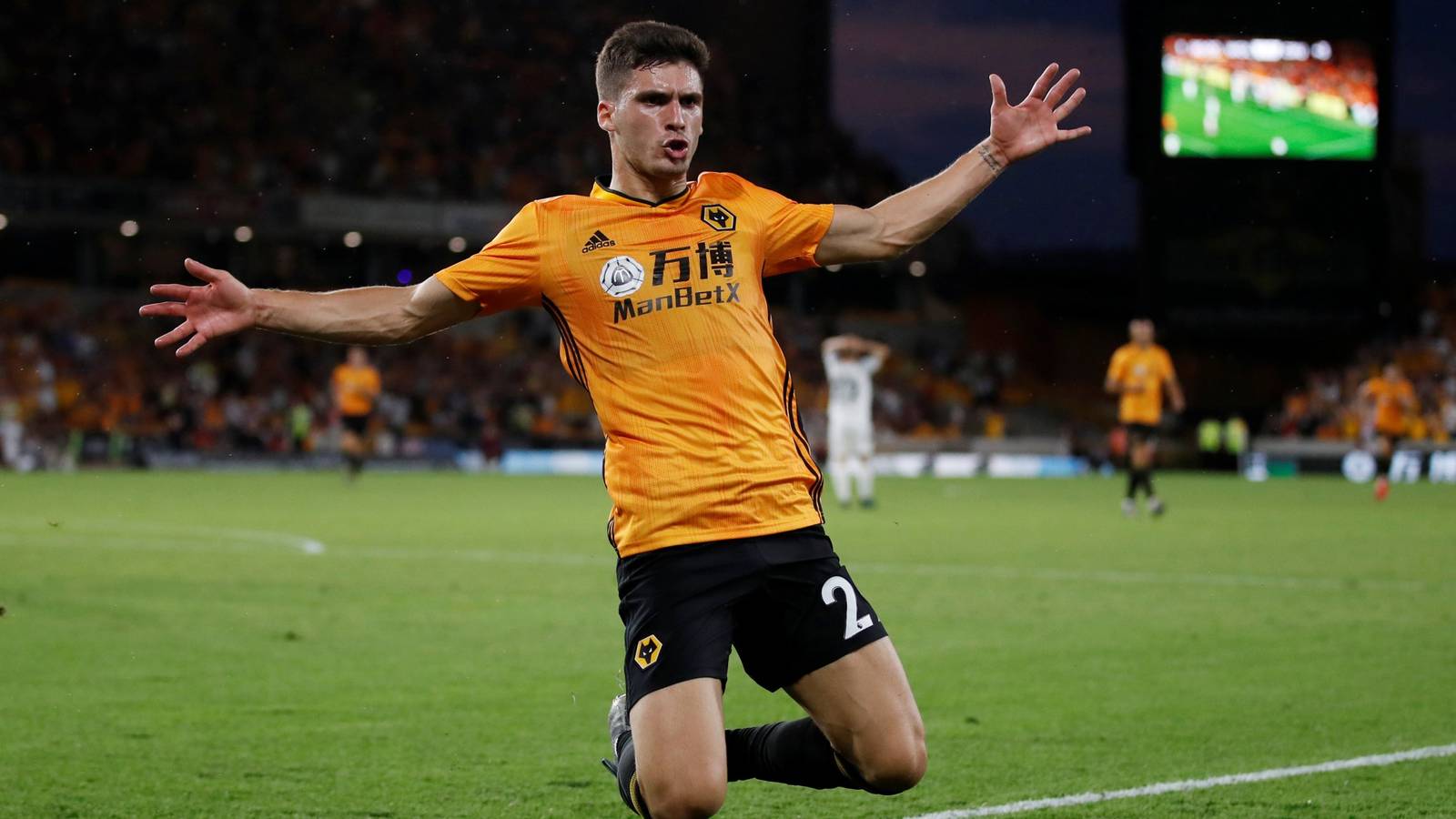 Wolves correspondent Tim Spiers makes defensive comparison