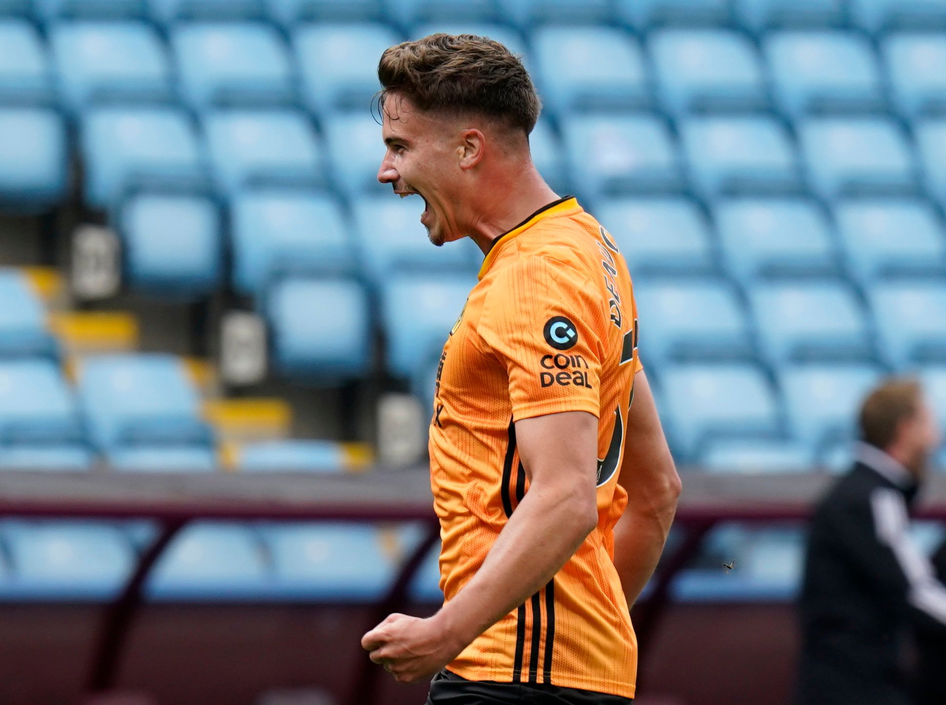 Leander Dendoncker delivers fighting display with narrow Wolves win ...