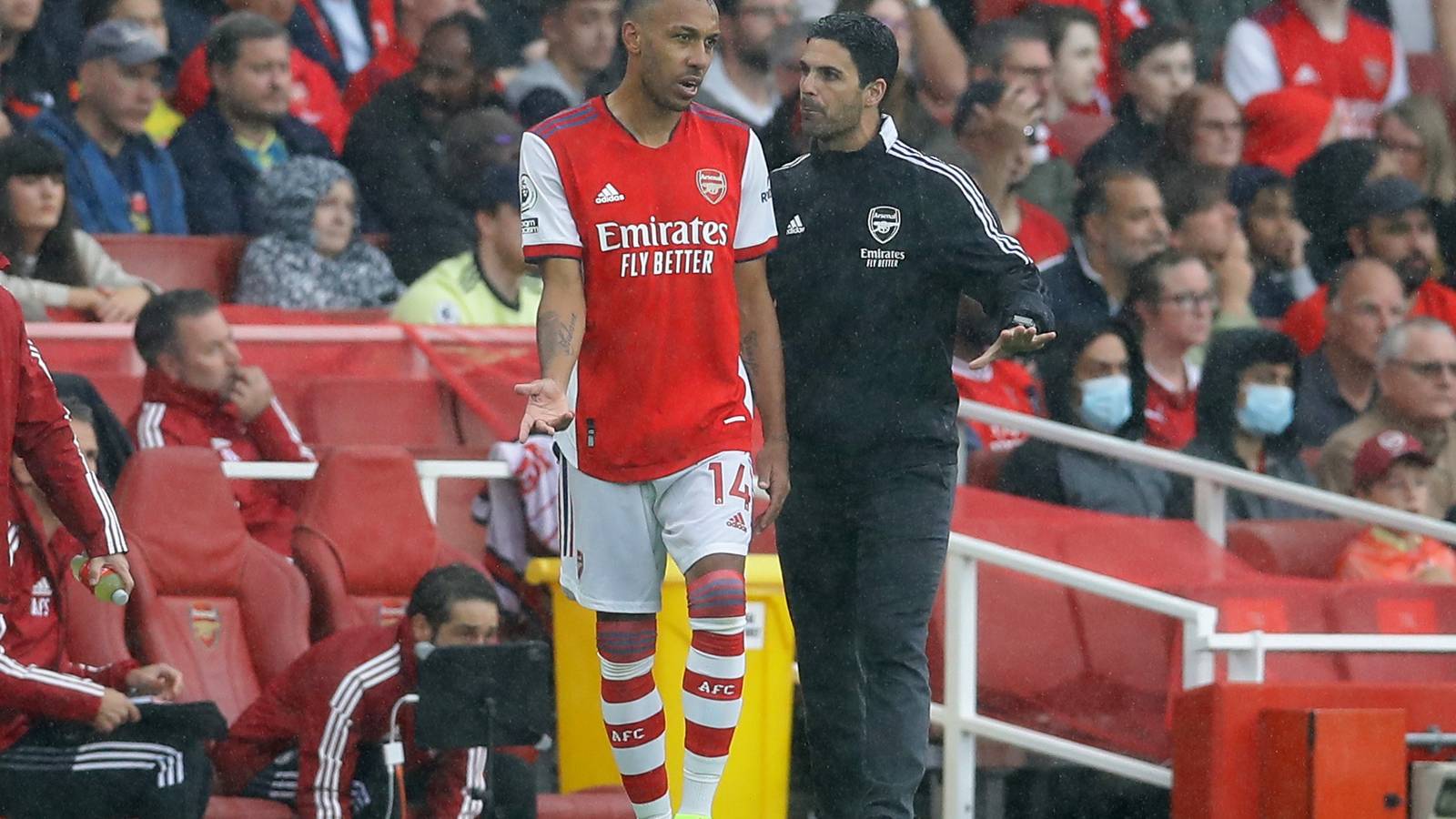 Carlton Palmer critical of Arsenal after losing "their identity"