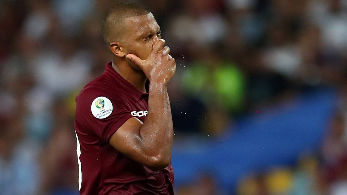 Rondon to wear 33 for Everton