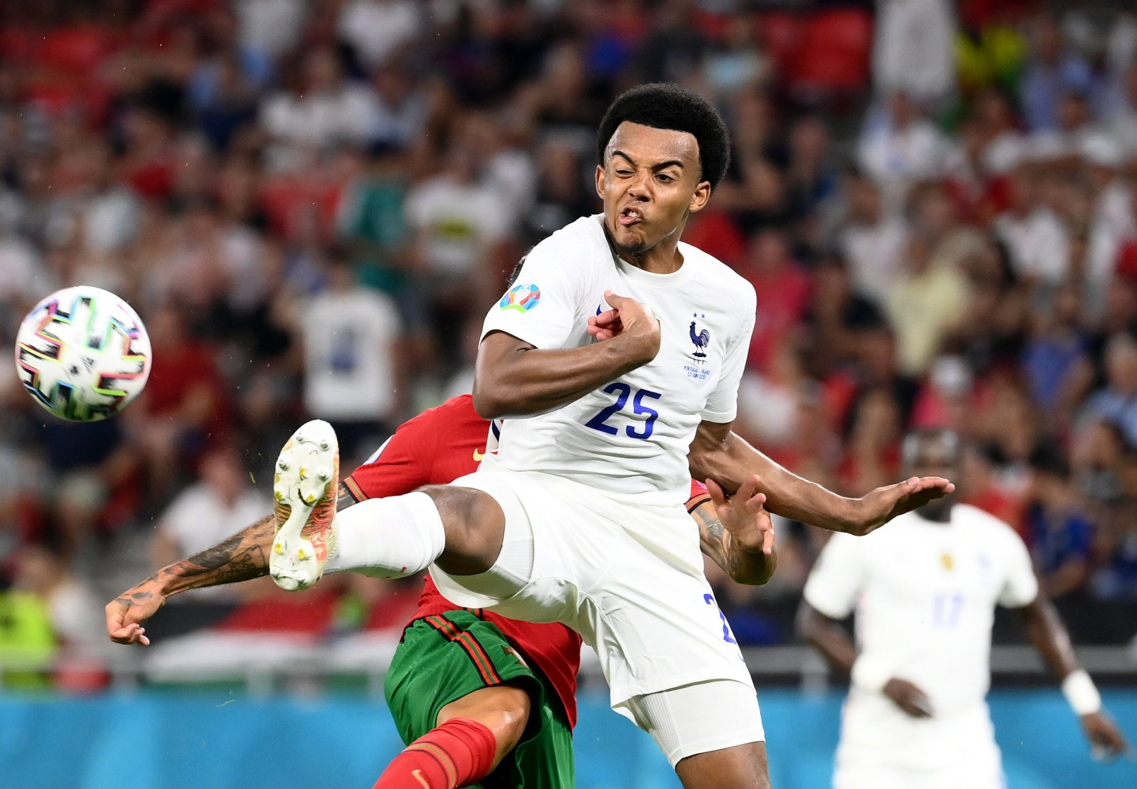 Manchester United must sign Kounde