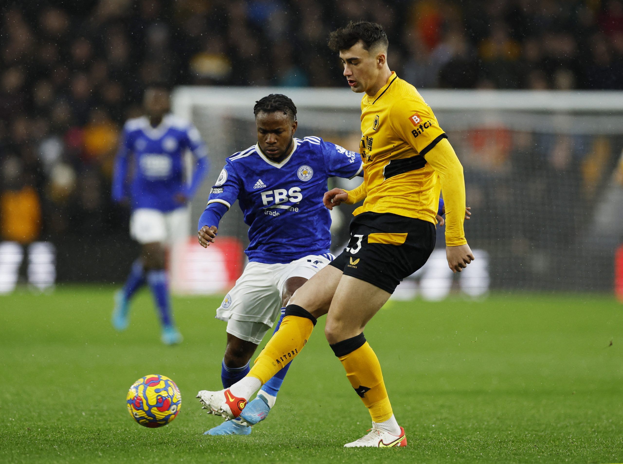 Wolves eyeing Kilman contract talks