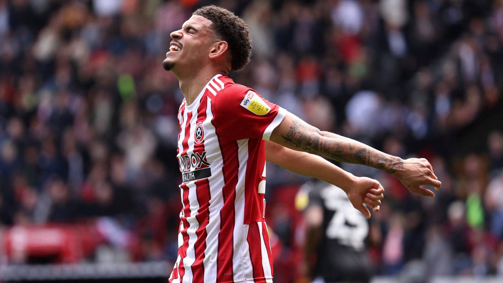 Wolves face battle to keep Gibbs-White