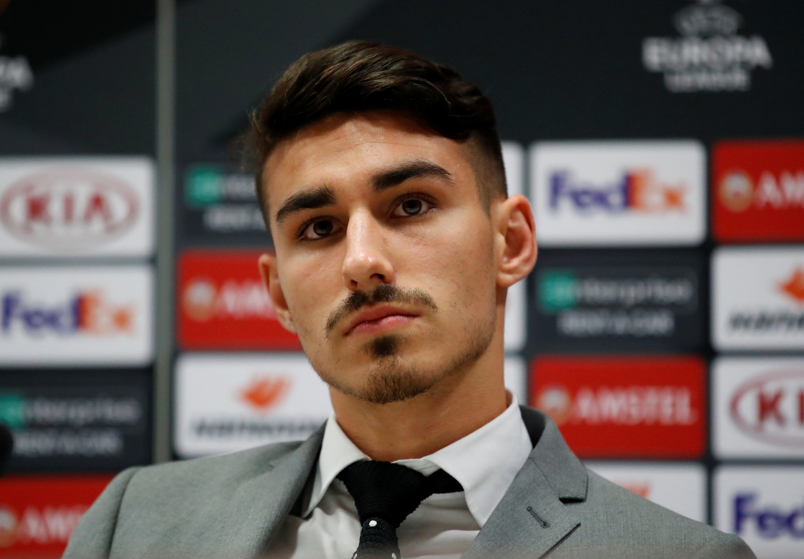 Wolves must seal move for Andre Almeida