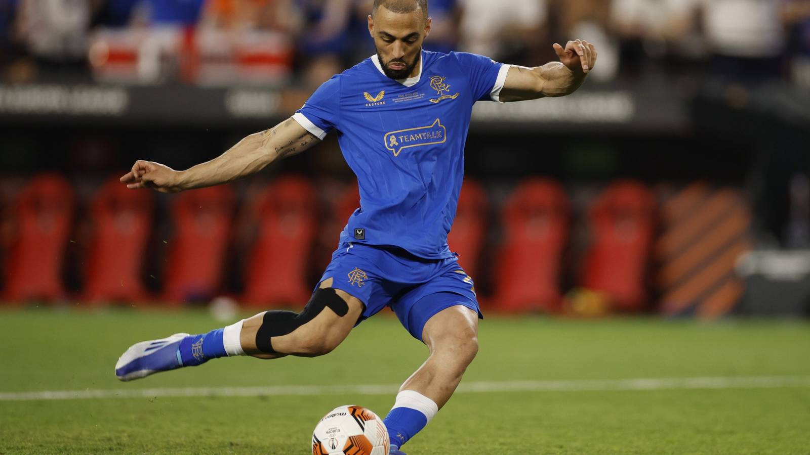 Roofe back in Rangers training