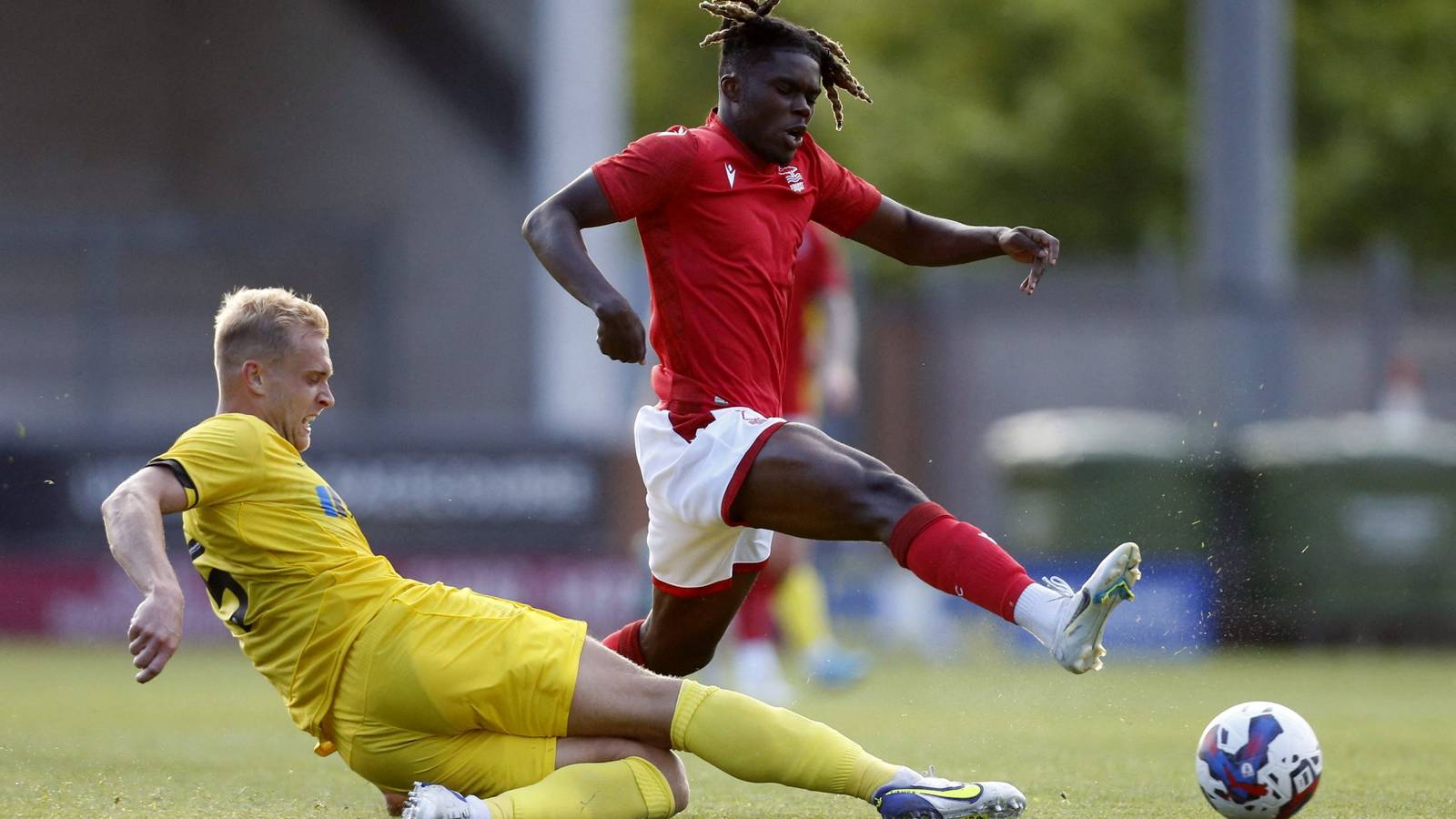 Sheff Wed eye up Premier League winger