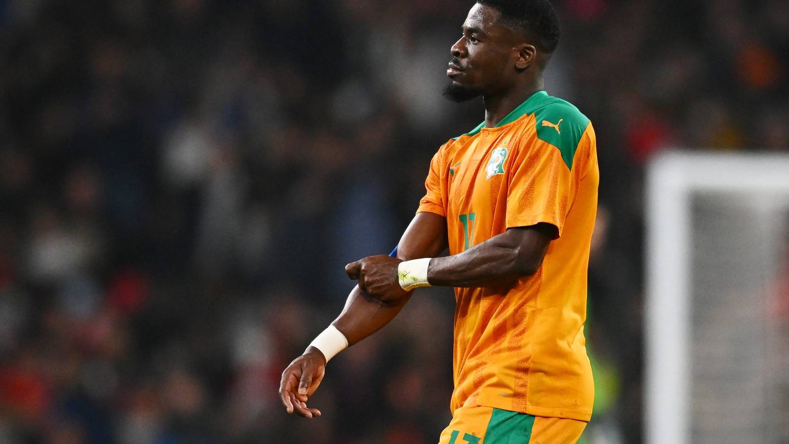 Forest closing in on Serge Aurier signing