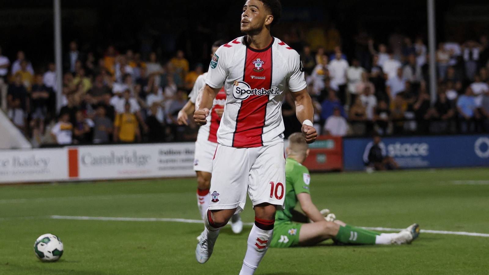 Che Adams would 'consider' Leeds move
