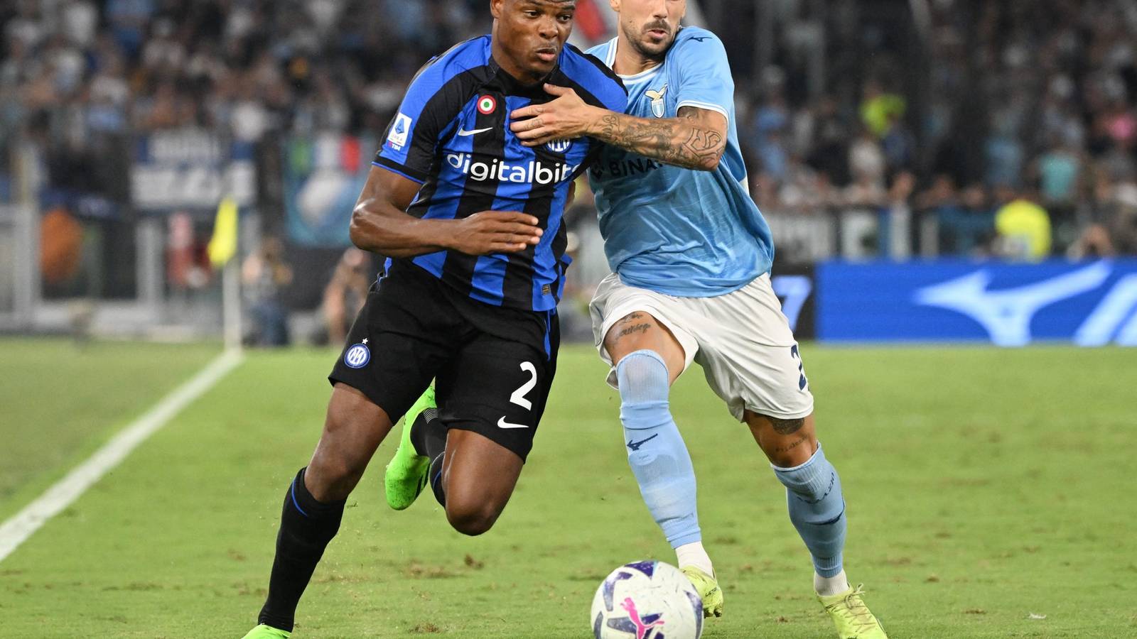 Everton could have landed Denzel Dumfries