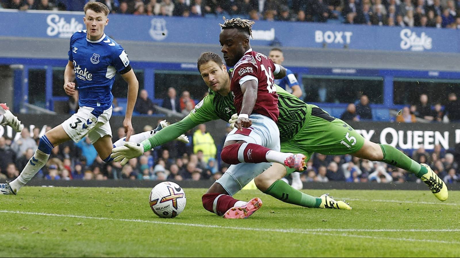 Maxwel Cornet has good West Ham injury news