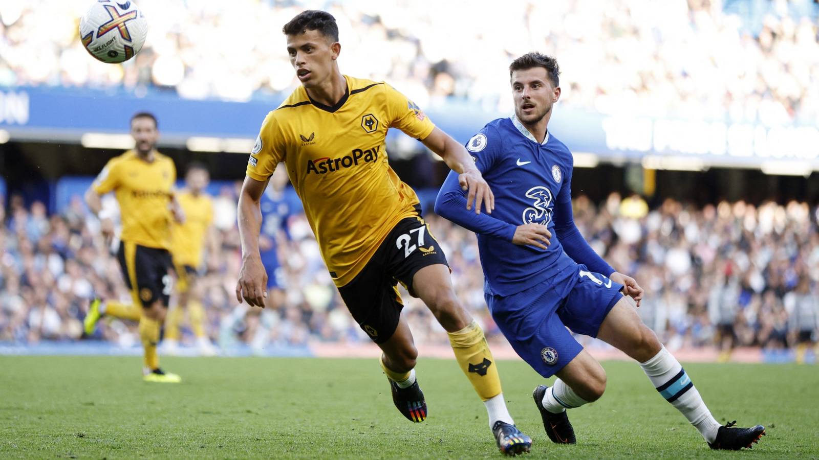 New Wolves boss must build around Nunes