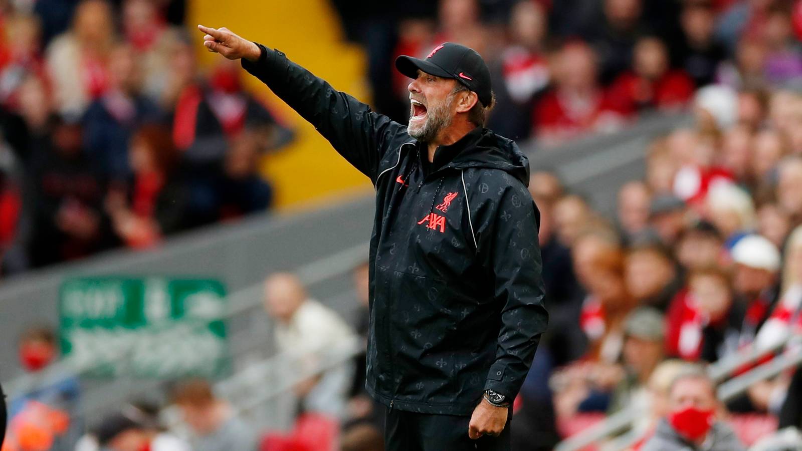 Liverpool 'leader' offered to league giants