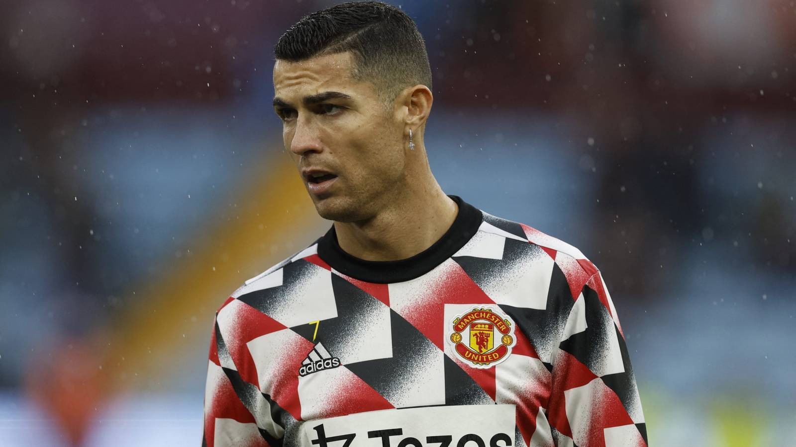 Arsenal 'join the race' to sign Ronaldo