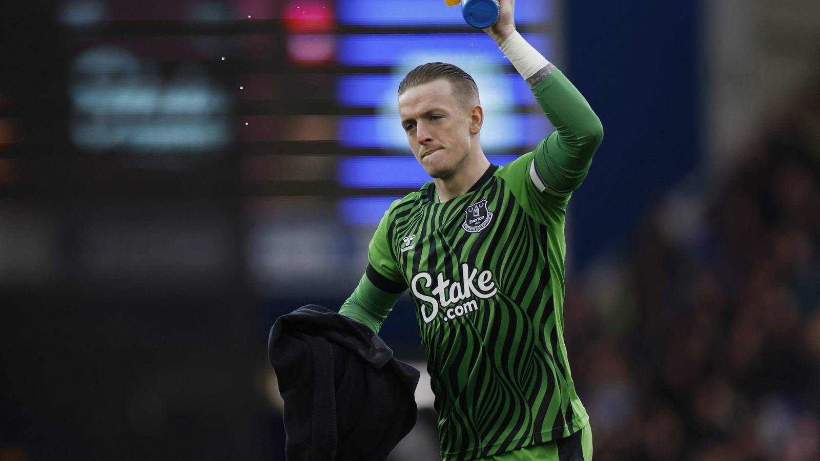 Tottenham 'very interested' in Pickford