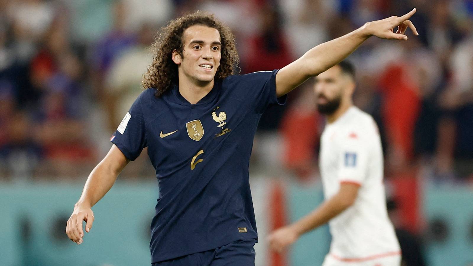 Dan Bardell reveals Villa bid imminent for Guendouzi