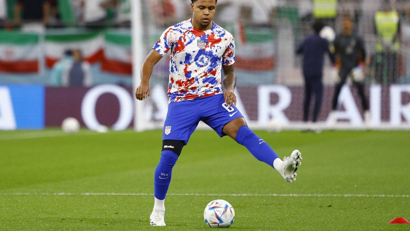 Leeds: Weston McKennie set for medical