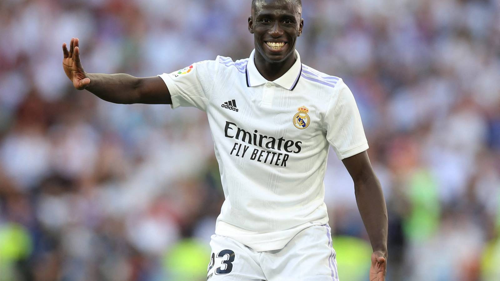 Newcastle can sign own Robertson in Mendy