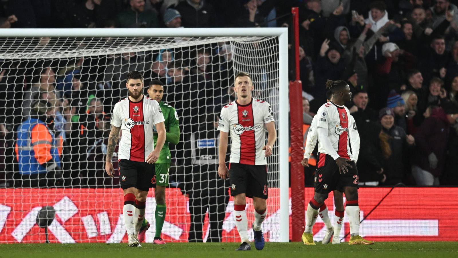 Journalist claims Southampton left in a mess with Selles