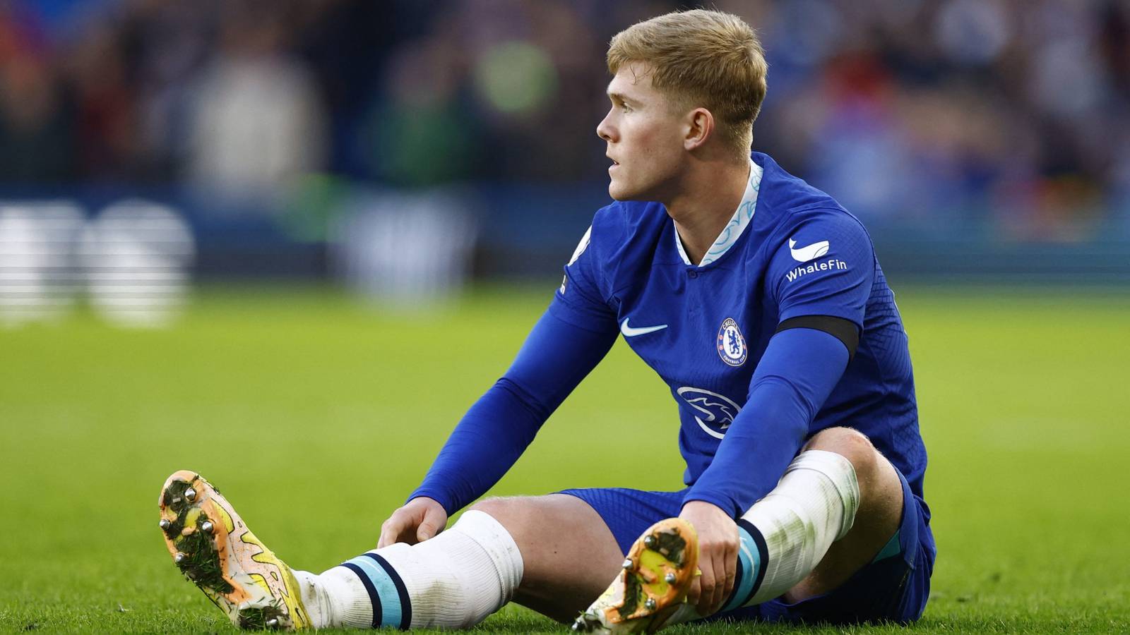 Chelsea: Fabrizio Romano shares Lewis Hall contract news