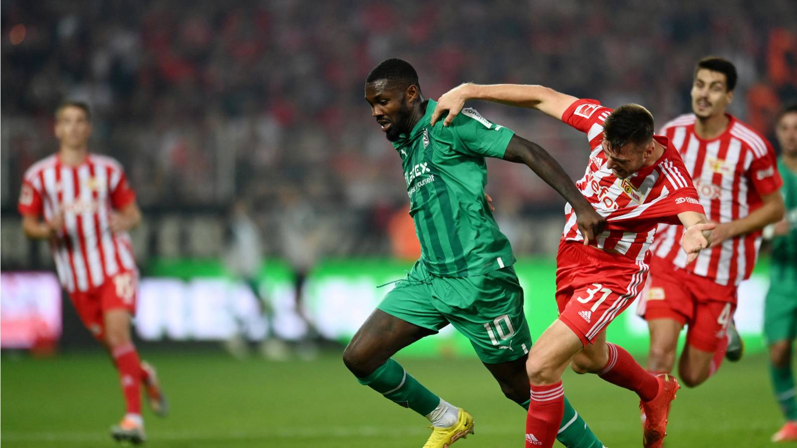 Everton Must Sign £54k-p/w "Monster"