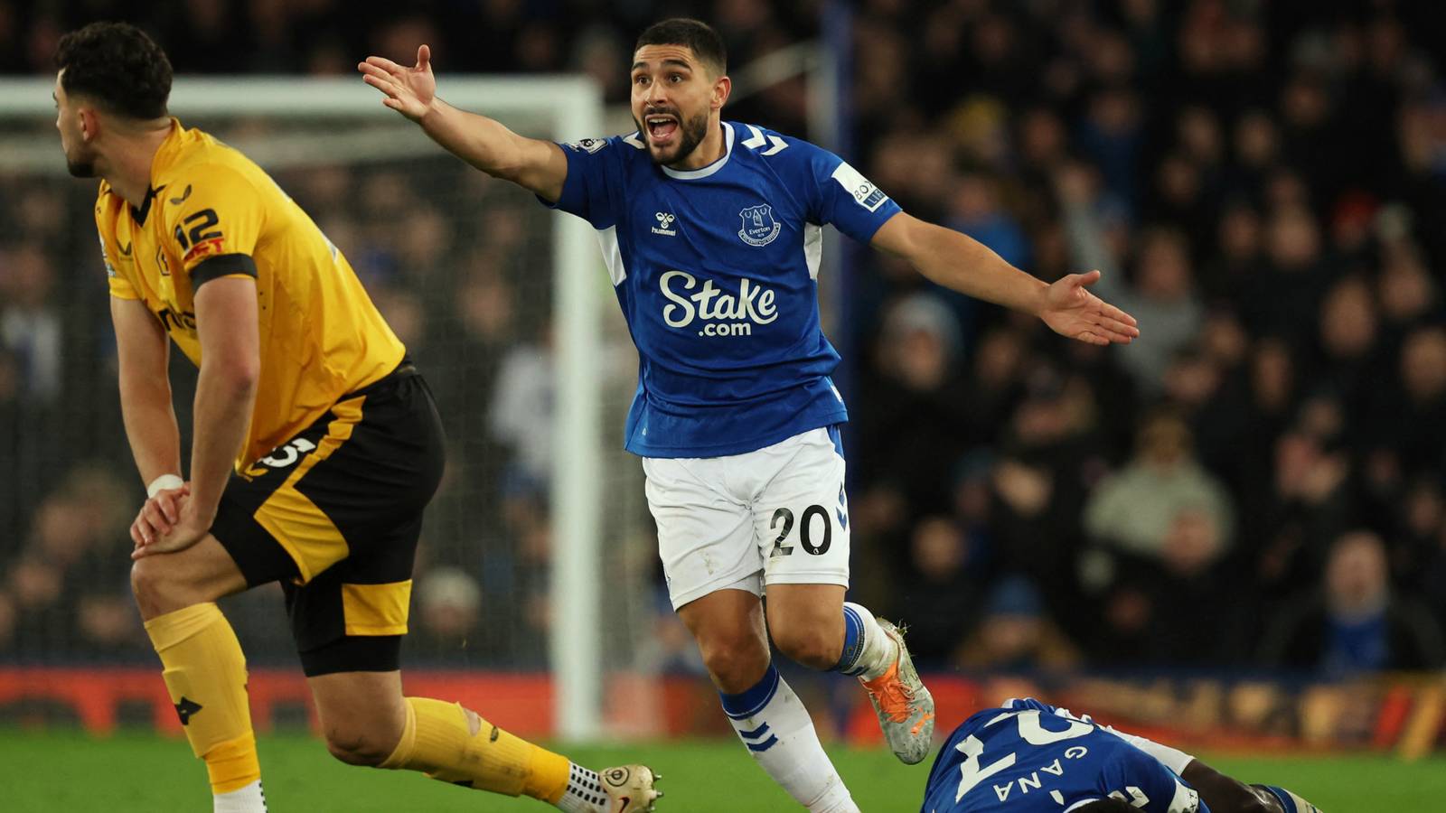 Nearly as bad as Maupay: Everton must sell Dyche flop who wants to leave