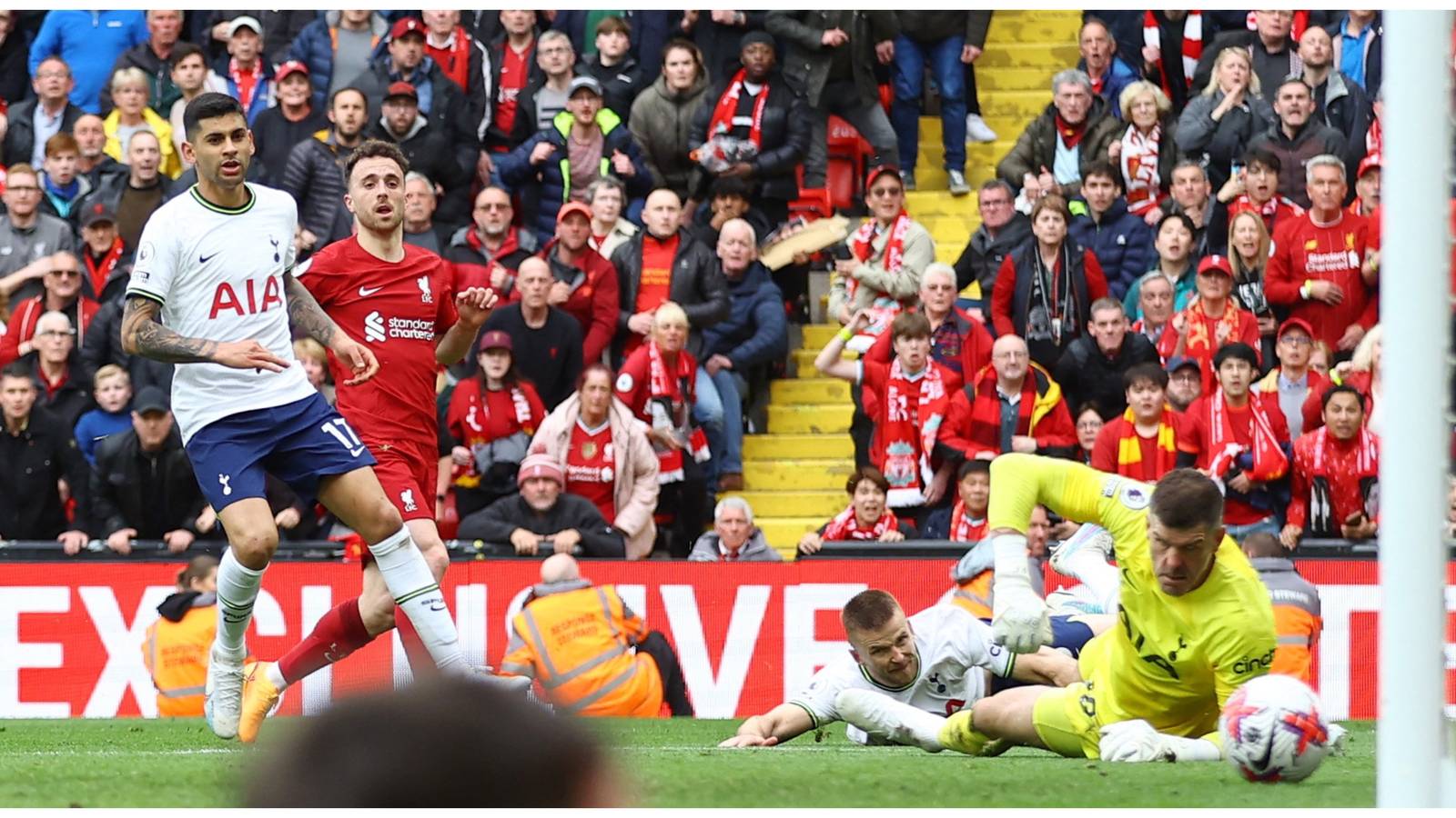 VAR Missed Clear Red Card During Liverpool 4-3 Spurs