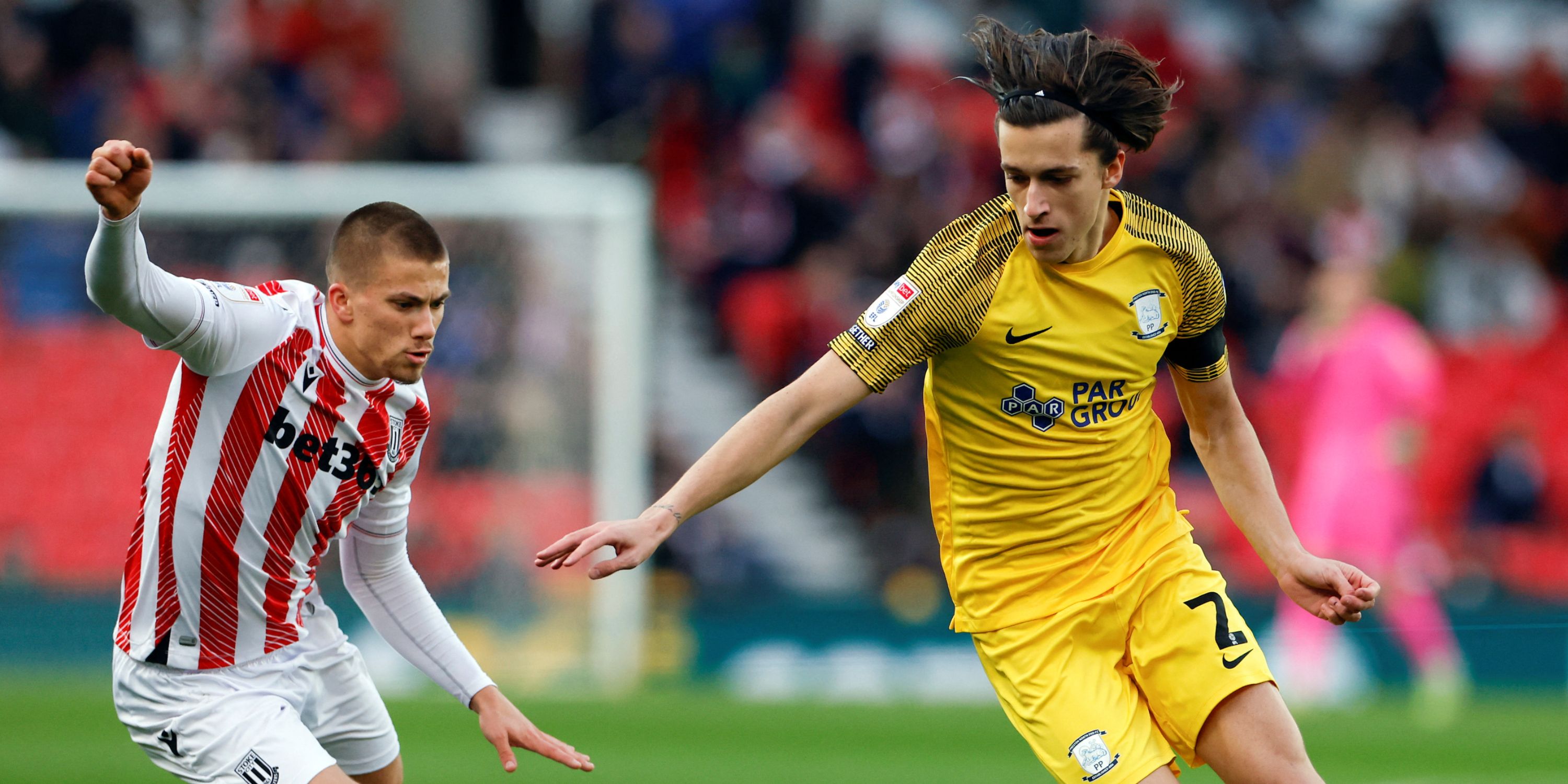 Man Utd Could Find Shaw Heir In £2m-rated Starlet