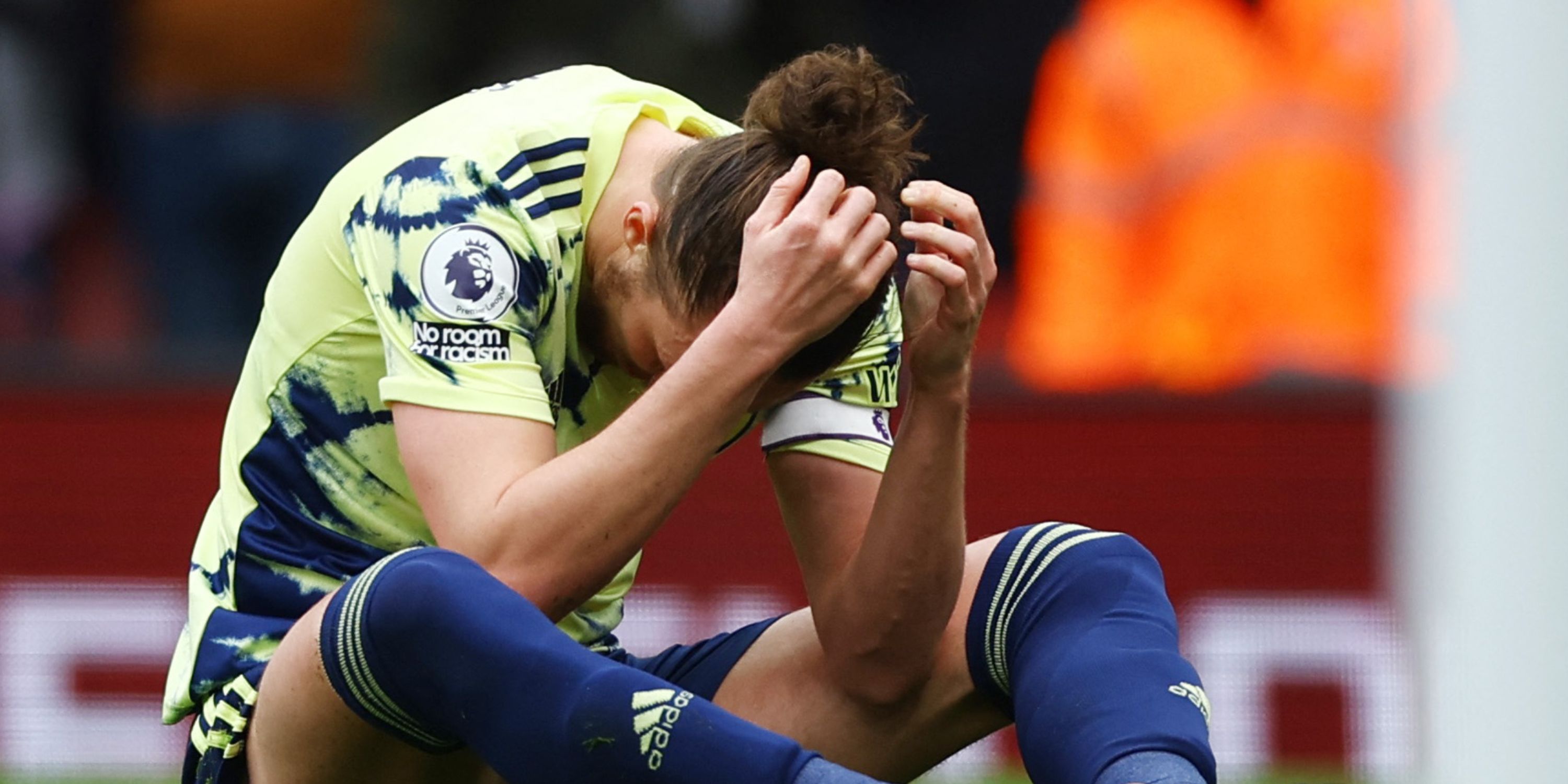 Luke Ayling Slammed After 4/10 Leeds Display