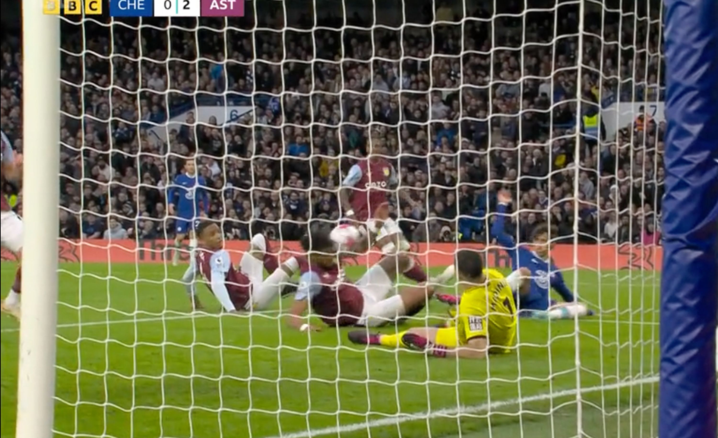 VAR Misses Shock Possible Handball In Chelsea Defeat