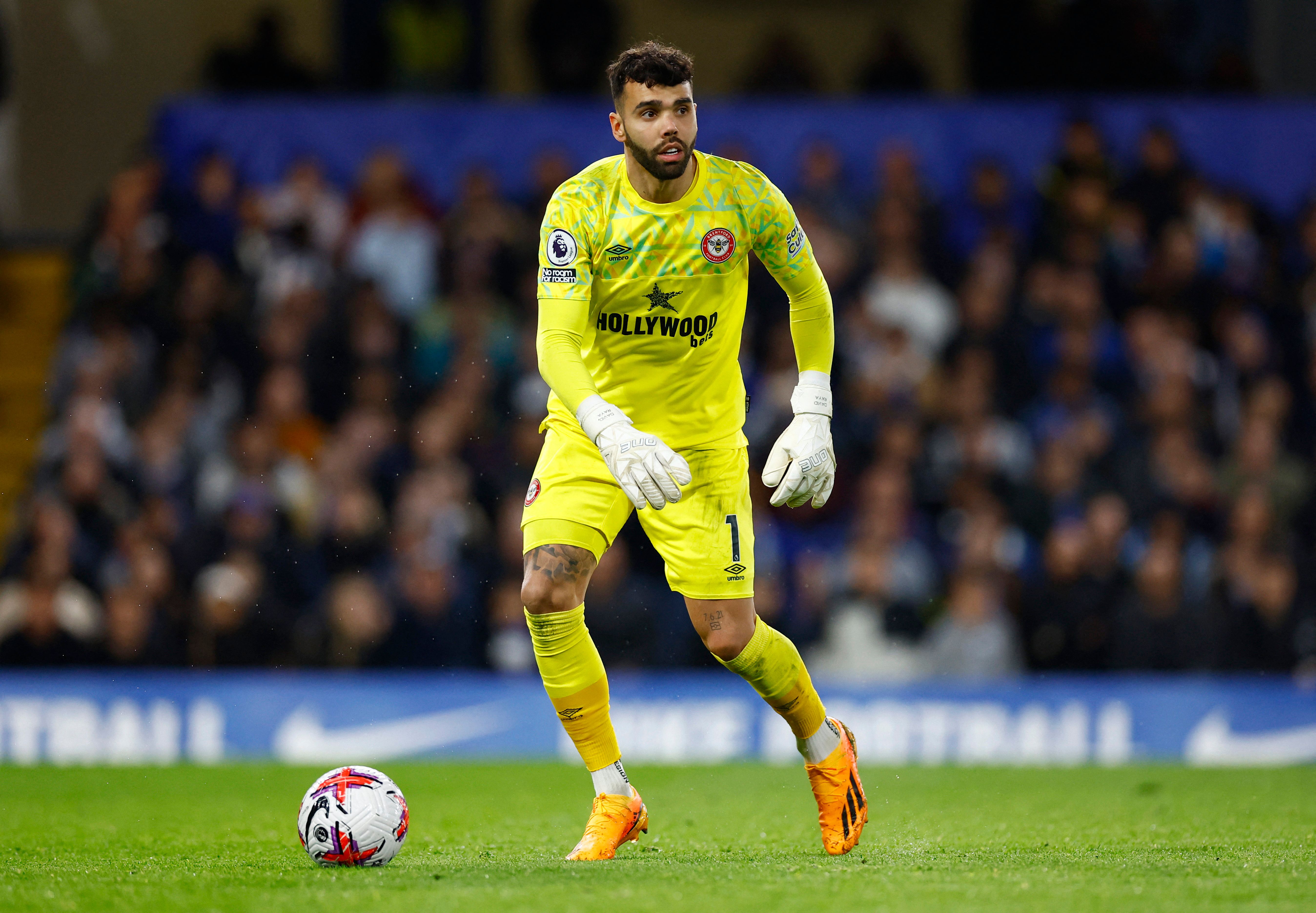 Chelsea Add "Next Level" £25k-p/w Goalkeeper To Shortlist