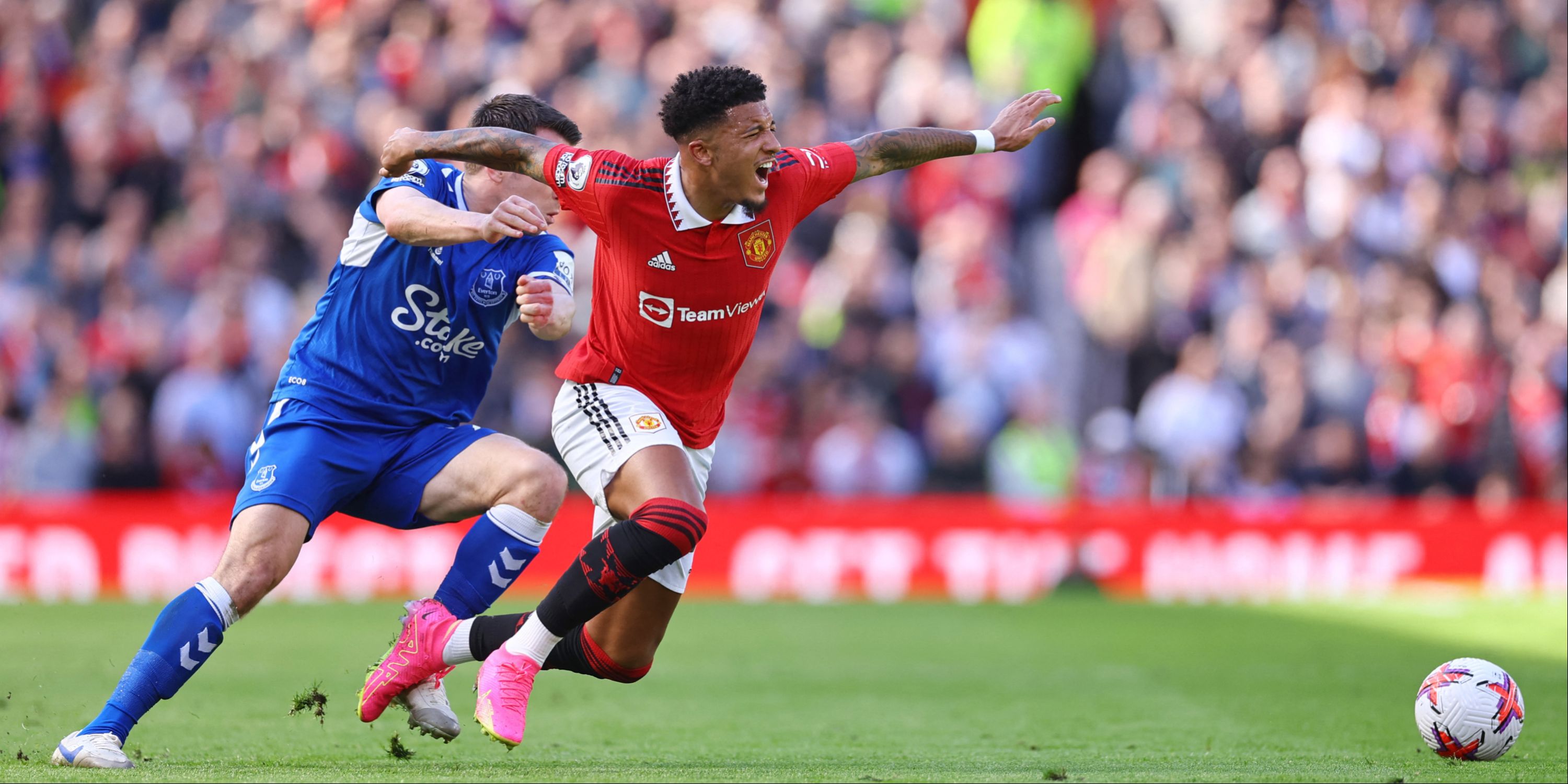 Everton's £55K-p/w Liability "Crumbled" vs Man United
