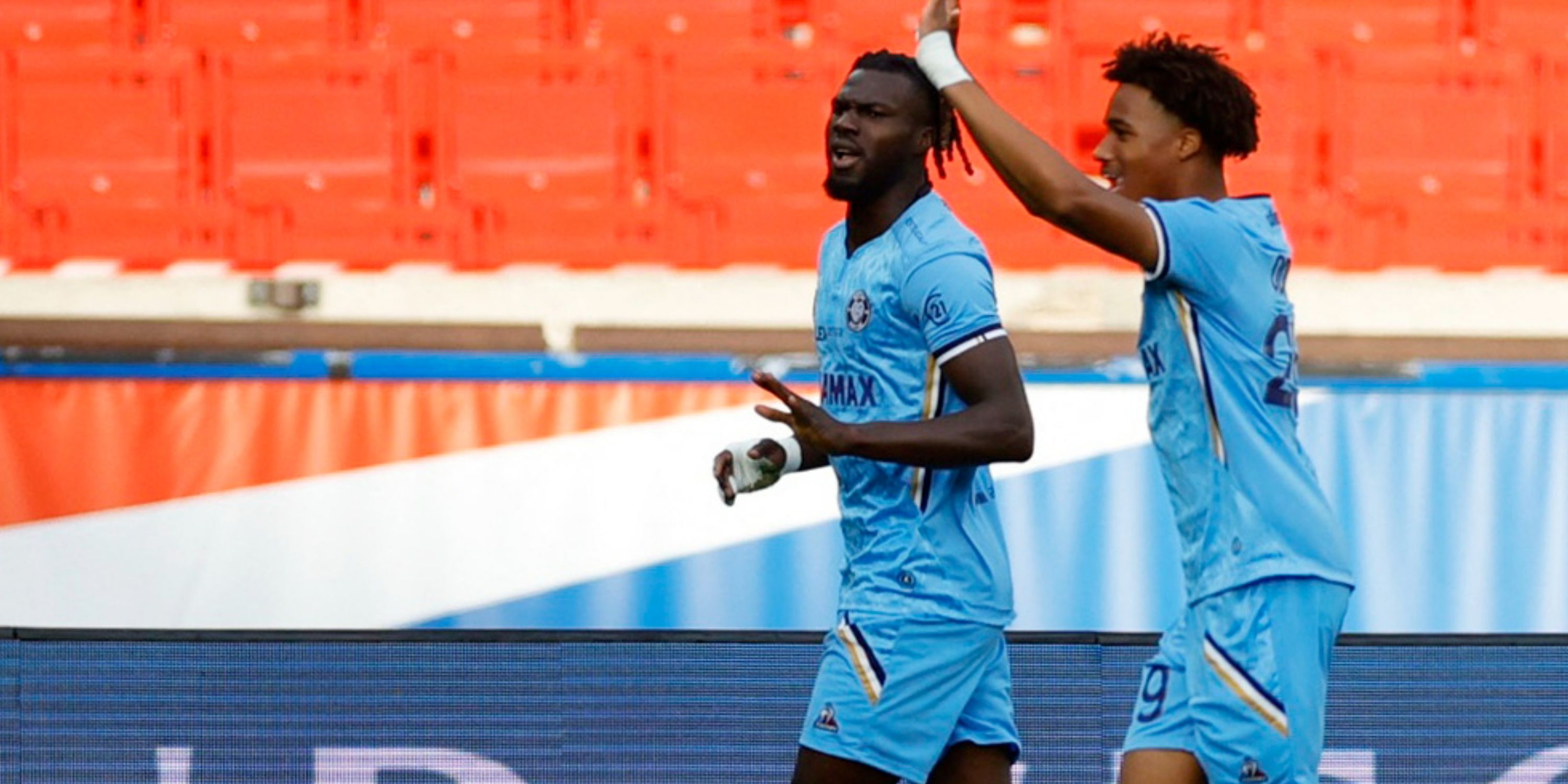 Burnley Have Held Talks To Sign £13k-p/w Marksman