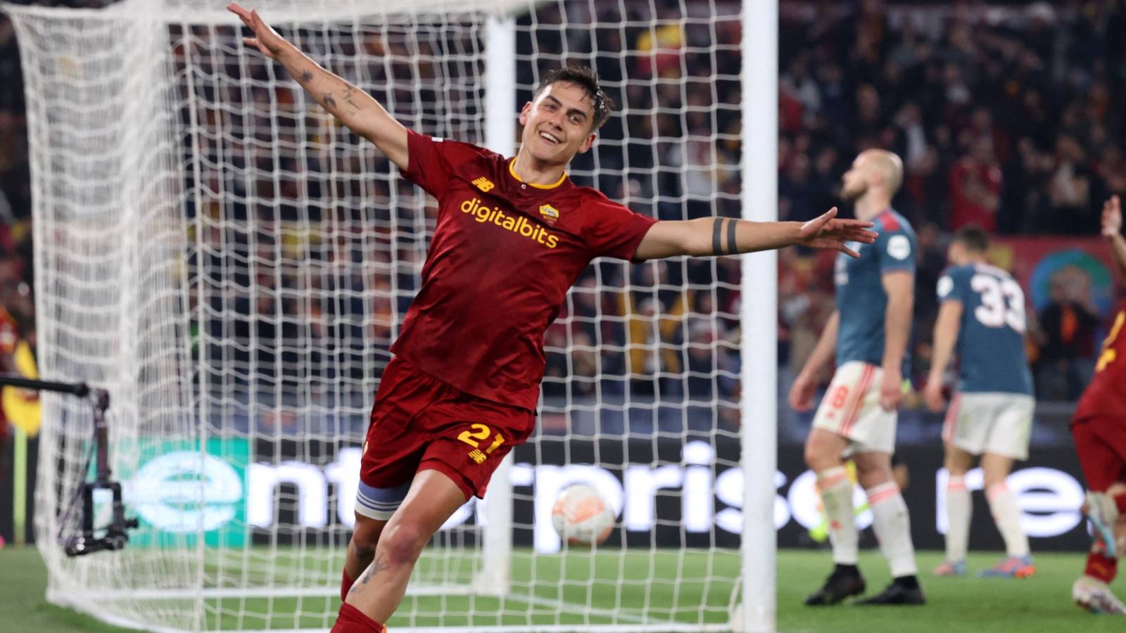 Chelsea make contact over bargain transfer for Serie A star Paulo Dybala