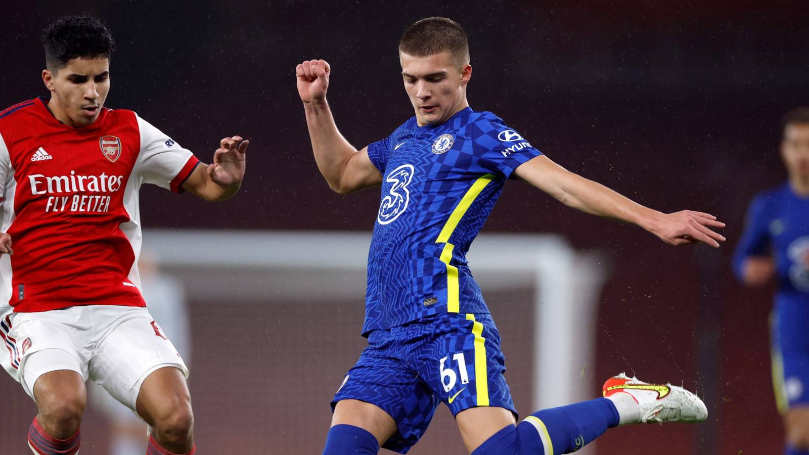Poch must unleash Chelsea's 18 y/o "huge talent" alongside Gilchrist