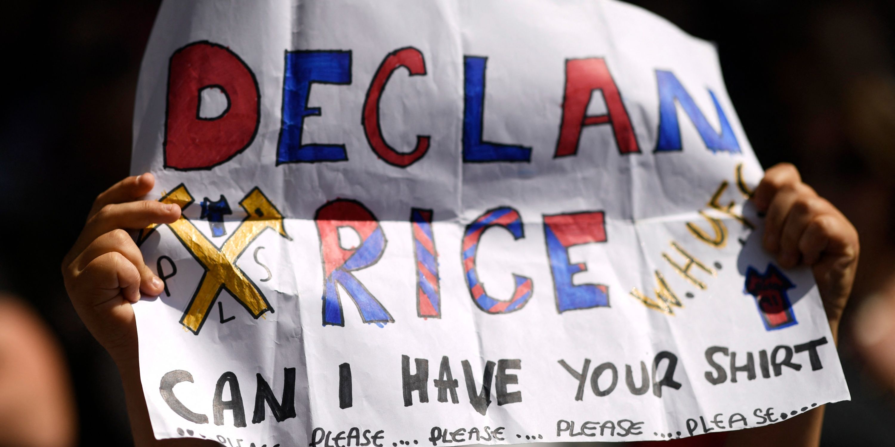 £60k-p/w Man Missing From West Ham Photo Shoot