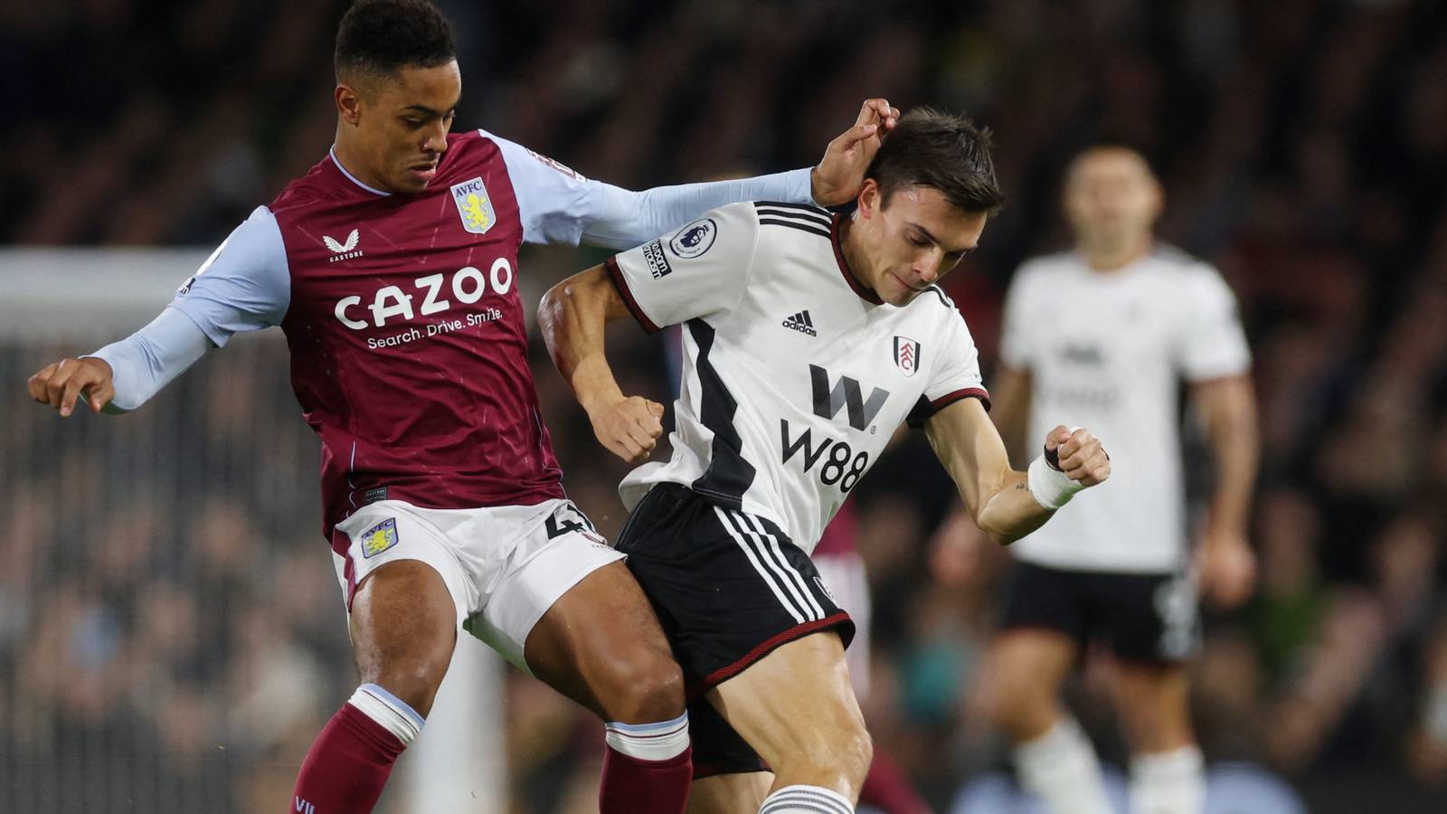Emery can replace Iroegbunam with Aston Villa's "relentless" gem