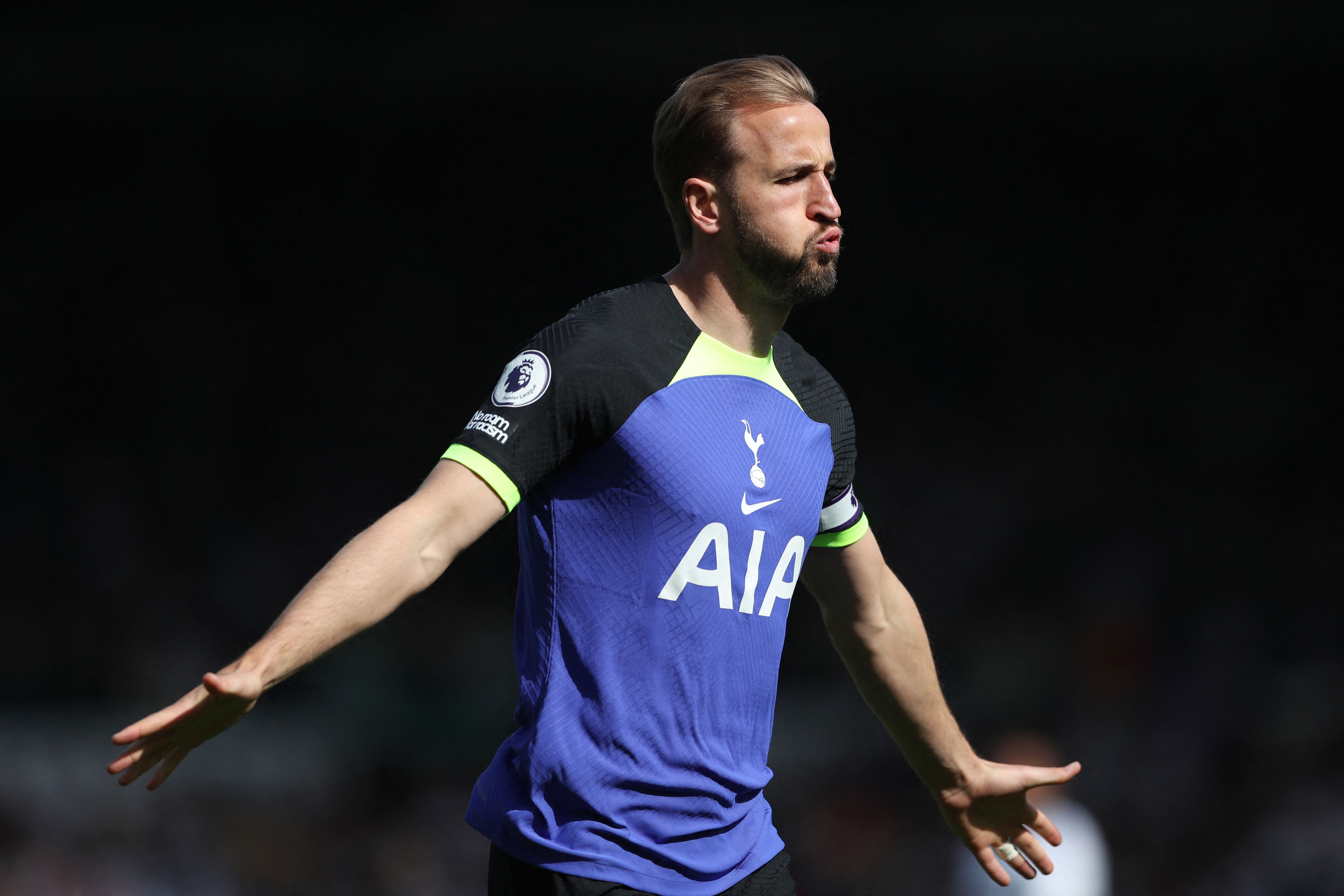 Man Utd Want "Monster" £86m Kane Alternative