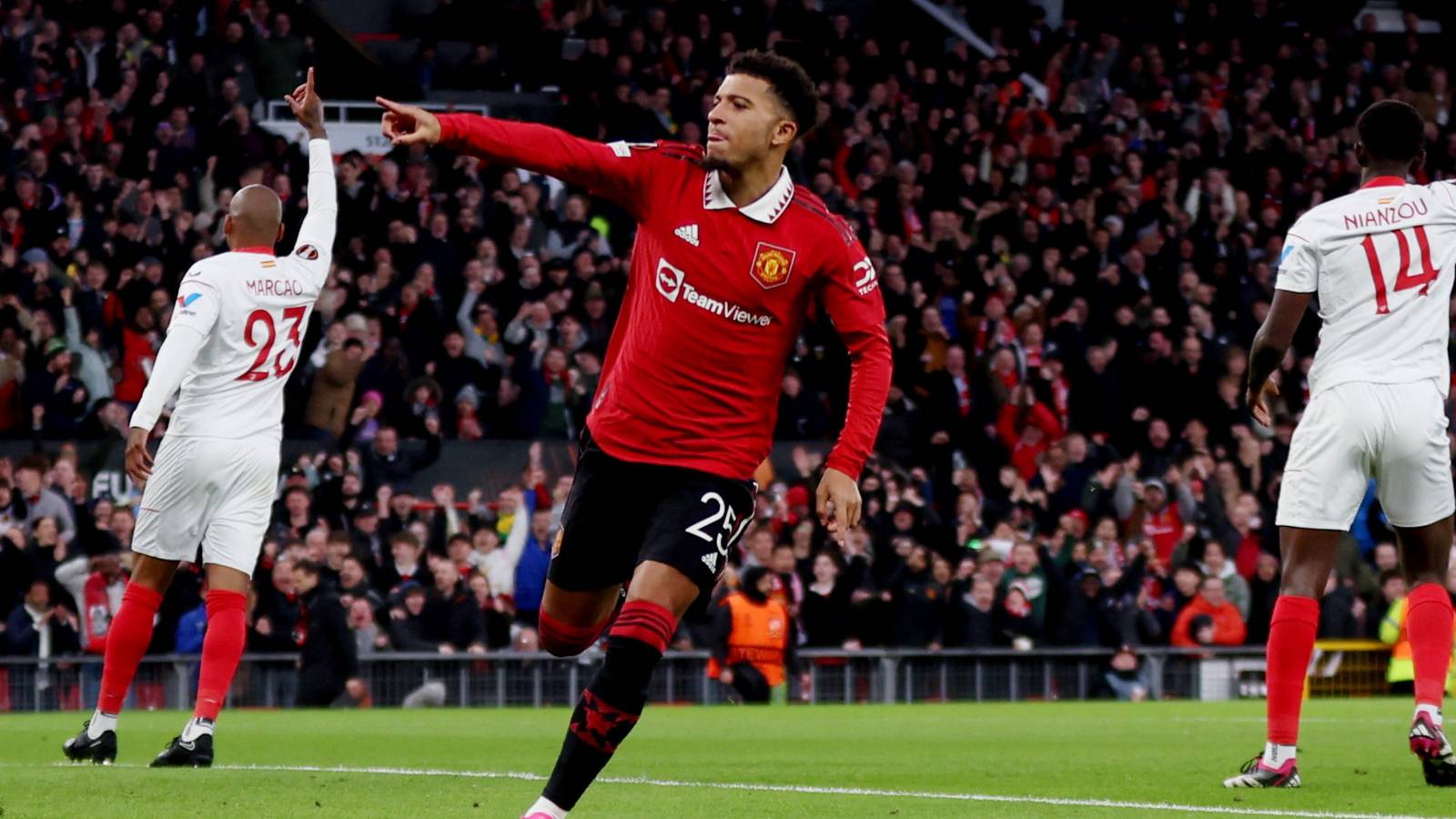 Man Utd Boss Ten Hag To Hold Crunch Talks With £350k p/w Ace