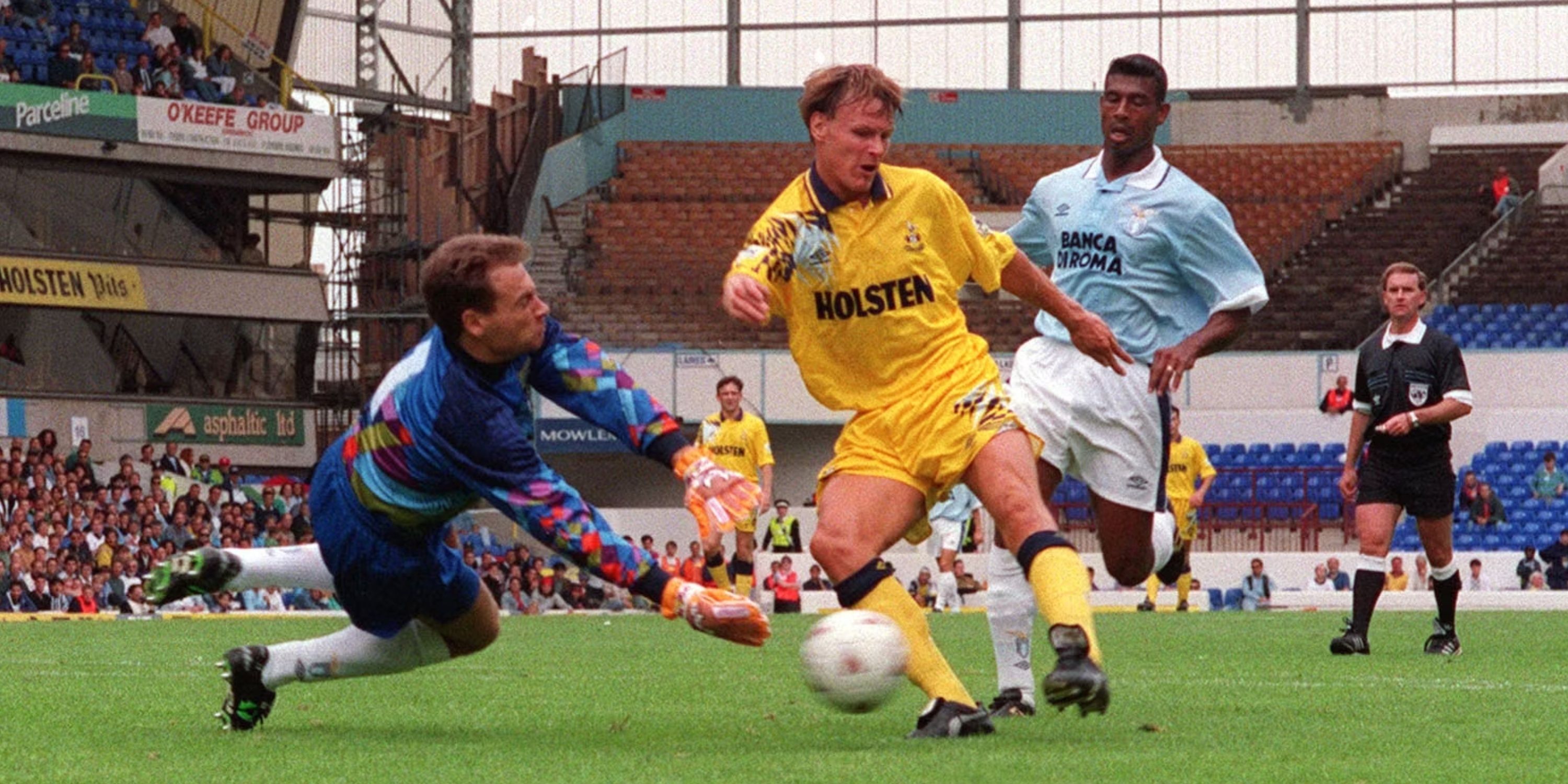 Top 10 Spurs Kits Of The Premier League Era - Ranked