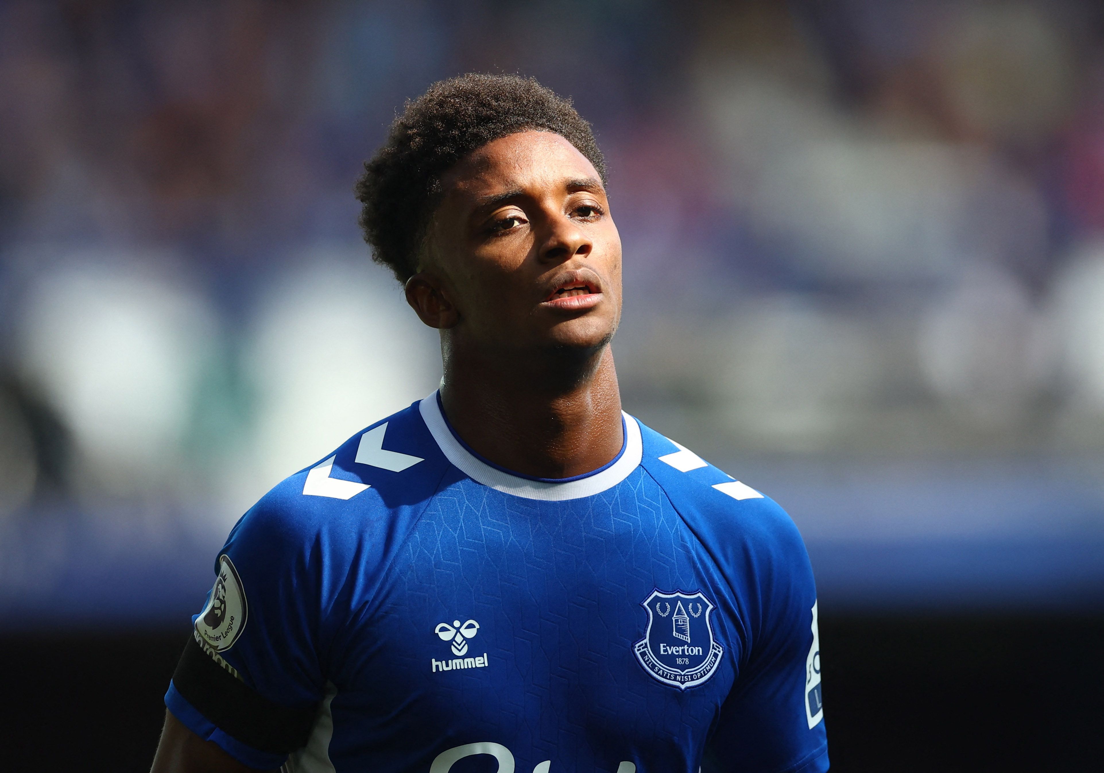 Everton Want 'Lively' £9m Gray Replacement At Goodison