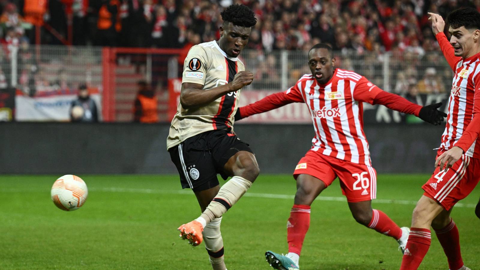 Chelsea Could Replace Mount With "Electric" £40m Gem