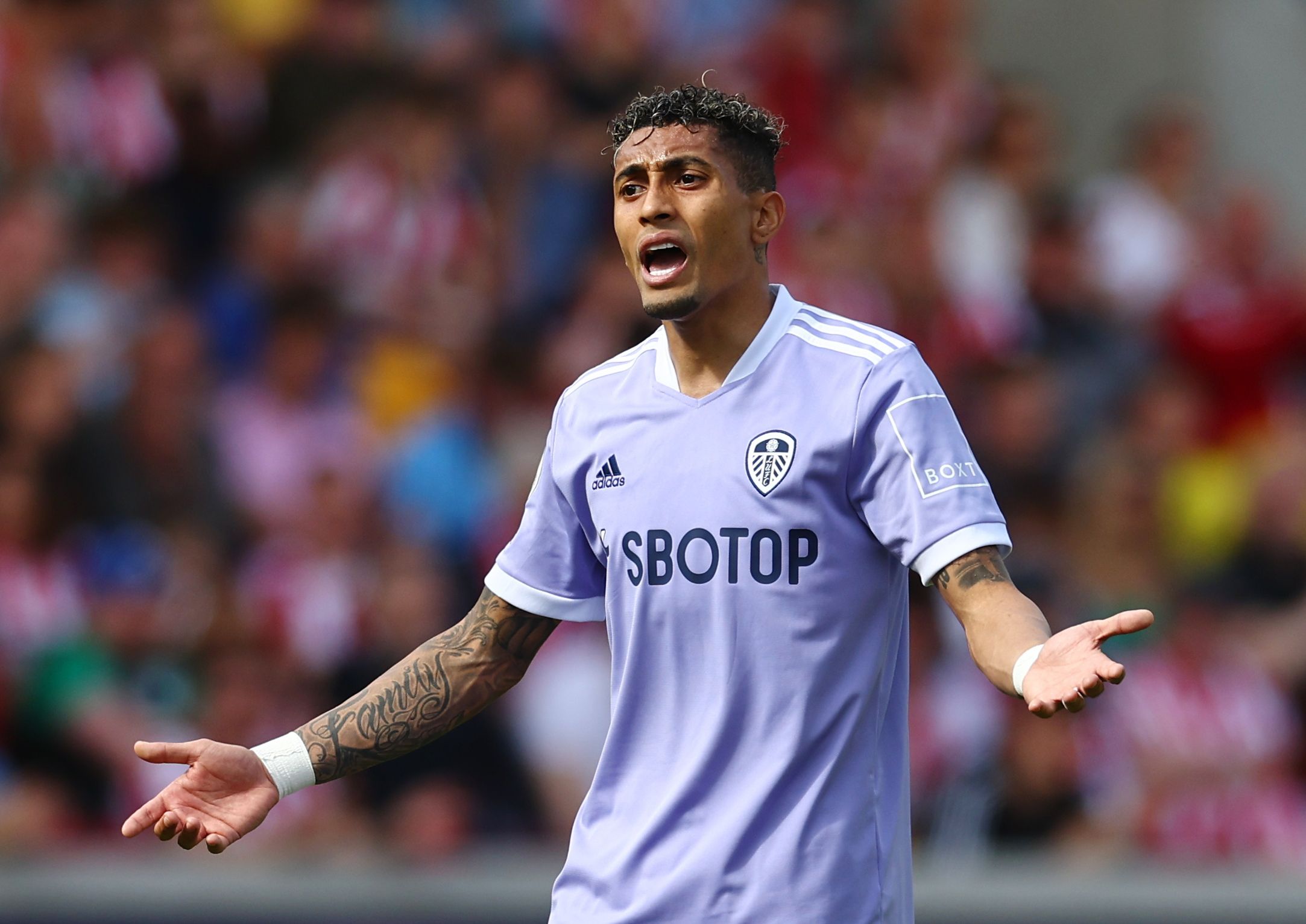 West Ham: Moyes missed out on £32m "magician" who's better than Benrahma